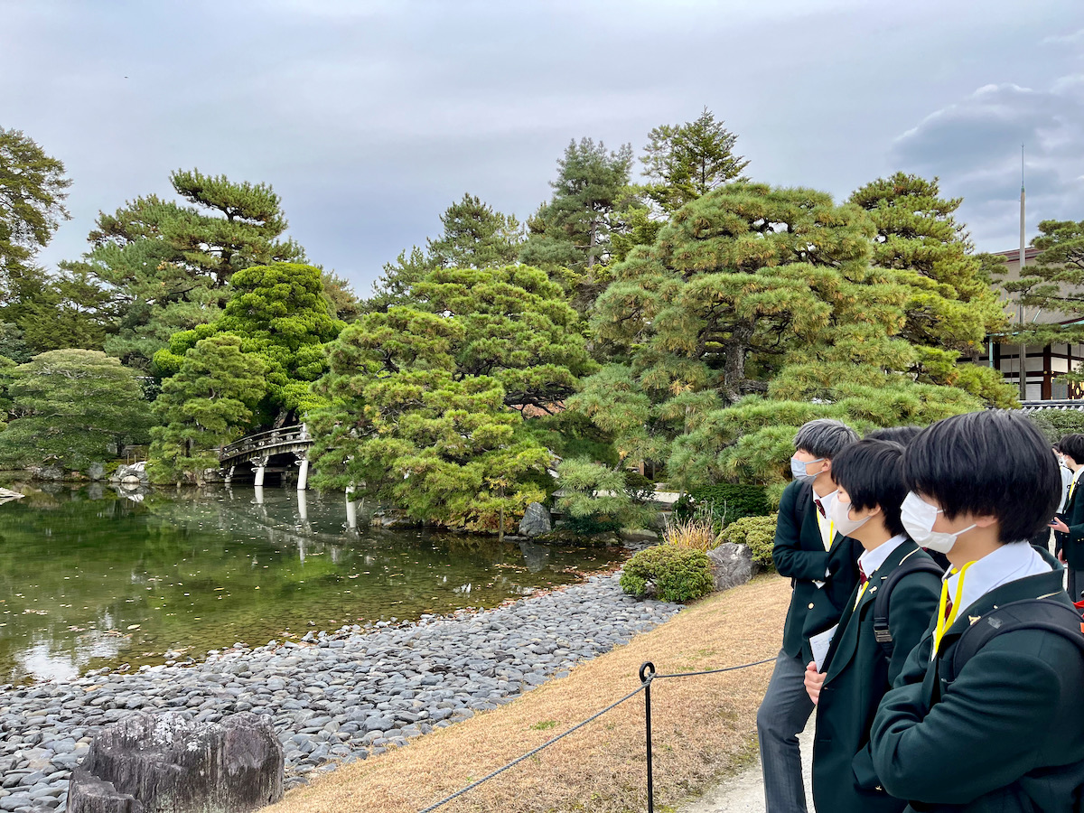 IB course Japanese History Class Field Trip to Kyoto Imperial Palace ...