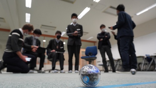 Junior High WOW Program: Let's Join Us! Robotics! | News | Ritsumeikan ...